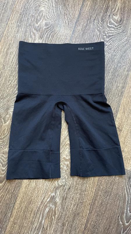 Шикарні шорти — ціна 70 грн у каталозі Шорти Купити жіночі речі за доступною ціною на Шафі