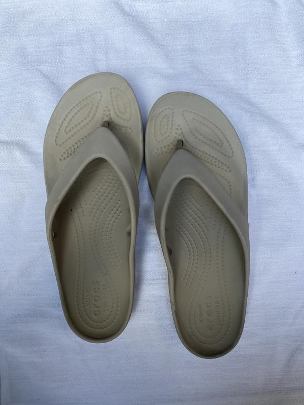 Жіночі шльопанці Crocs — ціна 400 грн у каталозі Шльопанці Купити жіночі речі за доступною ціною