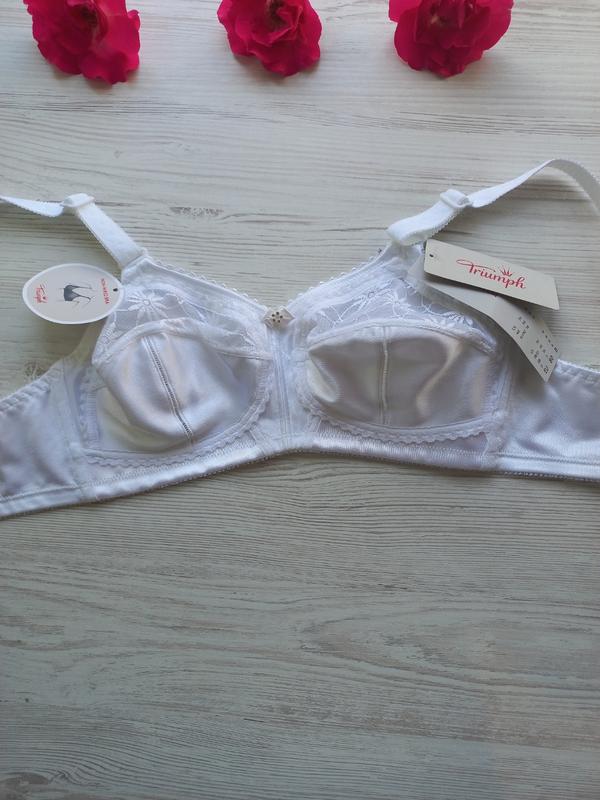 Бюстгальтер triumph 80b💝 — ціна 350 грн у каталозі Бюстгальтери Купити жіночі речі за доступною ...