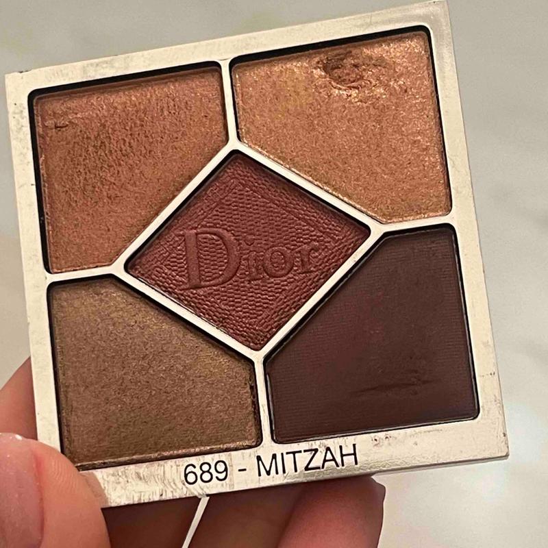 Палетка теней — цена 750 грн в каталоге Тени для век Купить товары для красоты и здоровья по