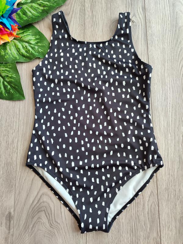 Суцільний купальник на дівчинку 9 10 років чорно білий купальник на дівчинку — ціна 270 грн у