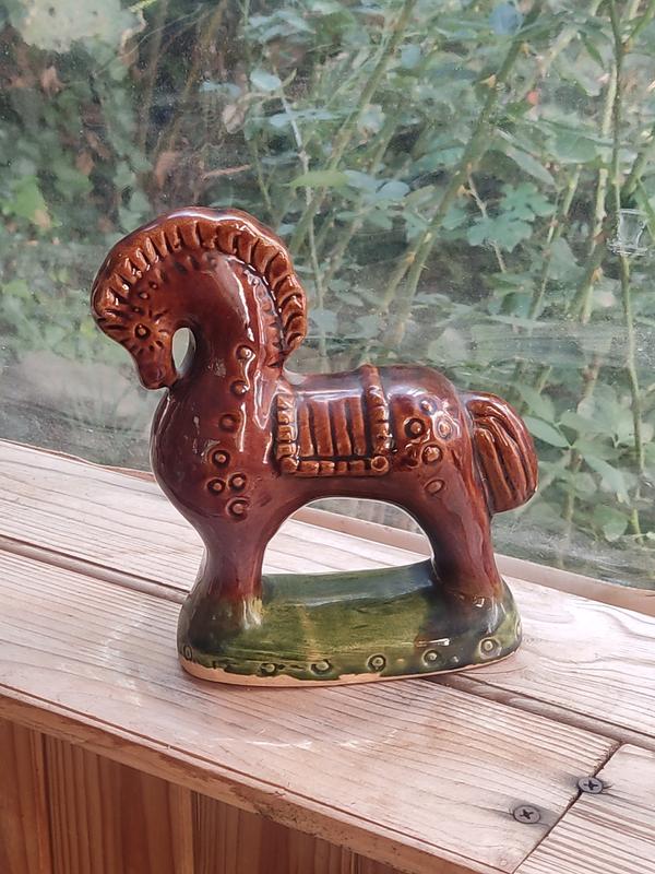 Статуетка коня майоліка вінтаж — ціна 1300 грн у каталозі Статуетки Купити товари для дому та