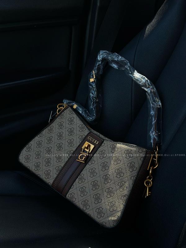 Женская сумочка guess — цена 1799 грн в каталоге Сумки Купить ...