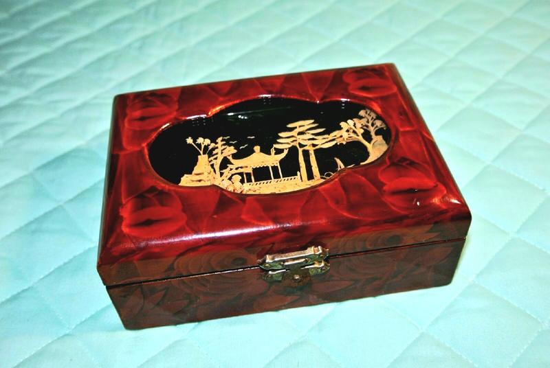 Шкатулка вінтажна китайська коркова діорама — ціна 440 грн у каталозі Скриньки Купити товари для