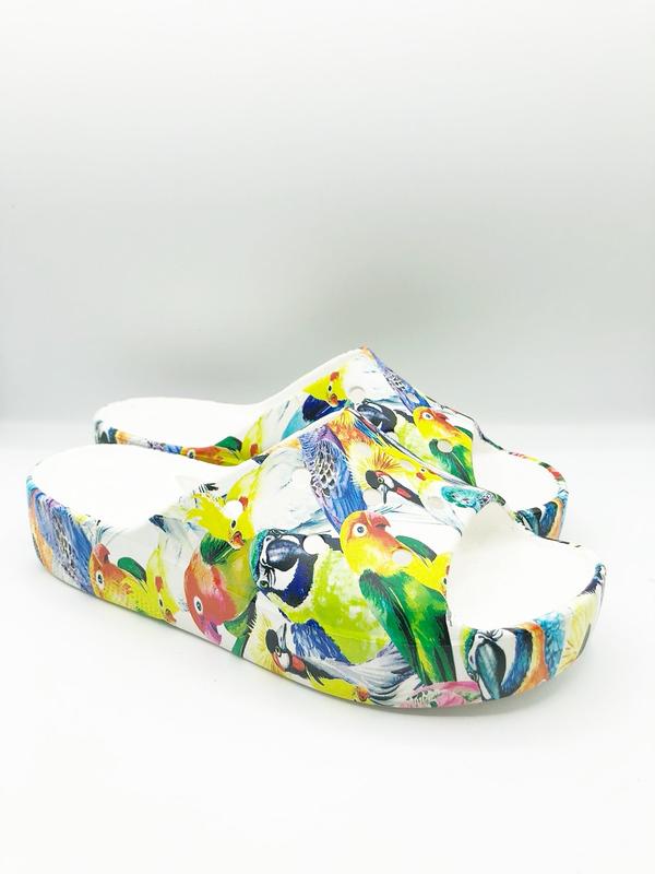 Оригінальні босоніжки Crocs — ціна 1890 грн у каталозі Босоніжки Купити жіночі речі за доступною