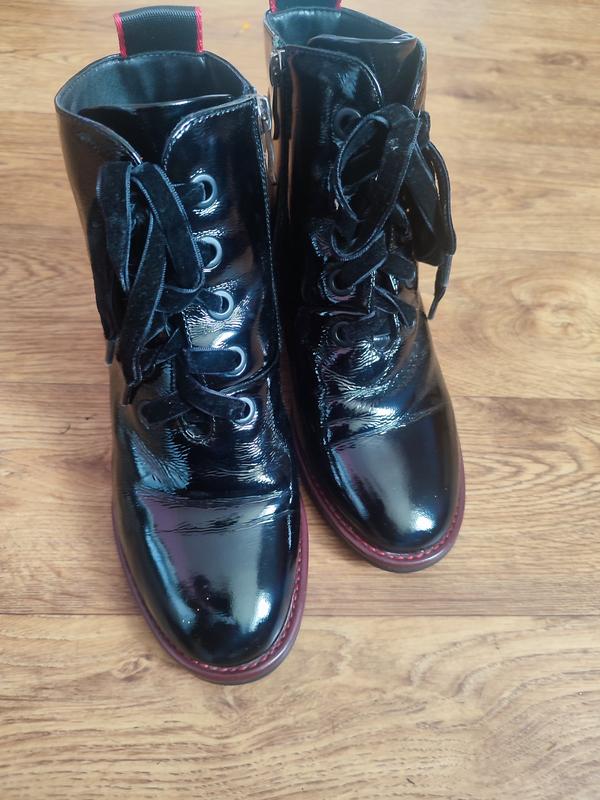 Взуття — ціна 1000 грн у каталозі Черевики Купити жіночі речі за доступною ціною на Шафі