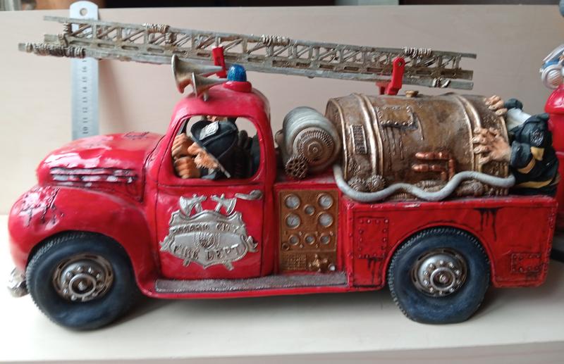 Статуетка пожежна автівка — ціна 3200 грн у каталозі Статуетки Купити товари для дому та побуту