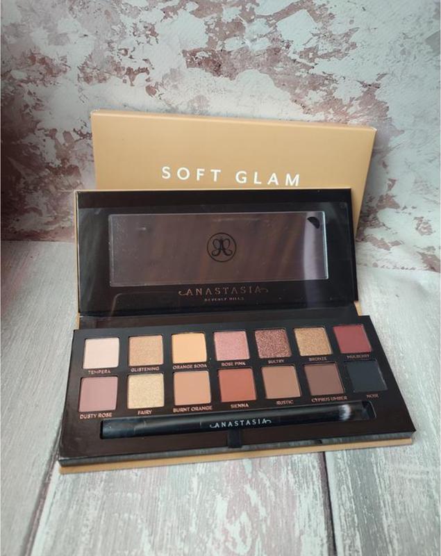Soft glam palette store