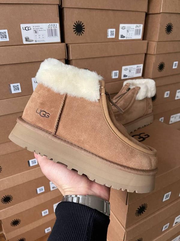 Жіночі угги Ugg Funkette — ціна 3800 грн у каталозі Чоботи Купити жіночі речі за доступною ціною