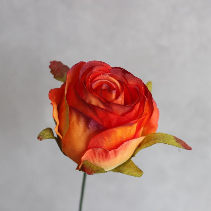 Бутон штучної троянди брайтон помаранчевого кольору діаметр 5 см квіти преміум класу для