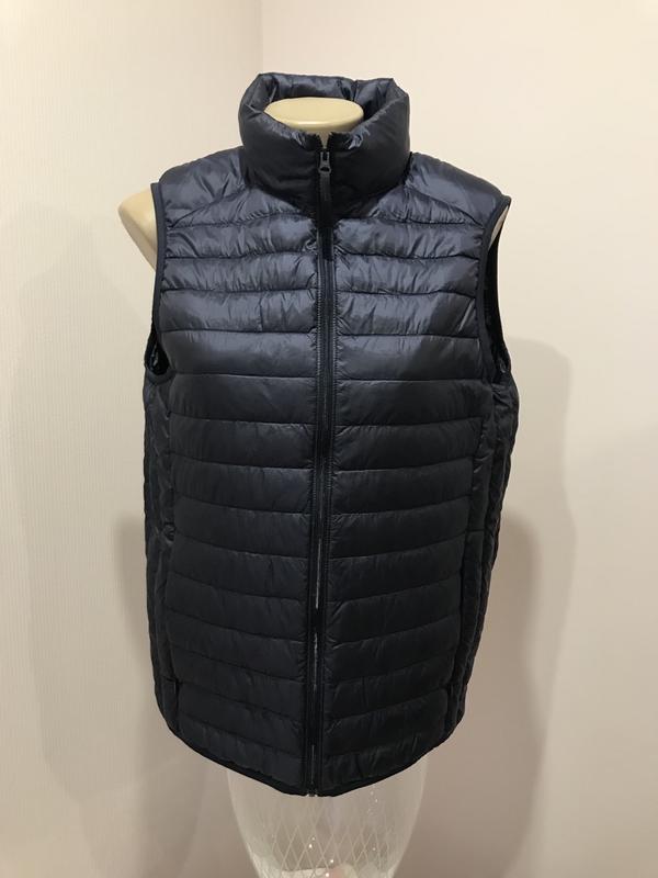 Жилетка Uniqlo — цена 850 грн в каталоге Жилетки Купить женские вещи по доступной цене на Шафе