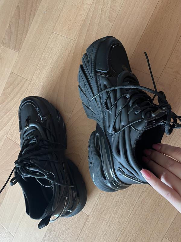 Кросівки — ціна 2300 грн у каталозі Кросівки Купити жіночі речі за ...