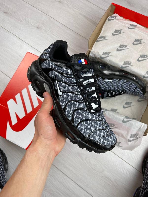 Nike air max plus tn 'france' — ціна 2050 грн у каталозі Кросівки ...
