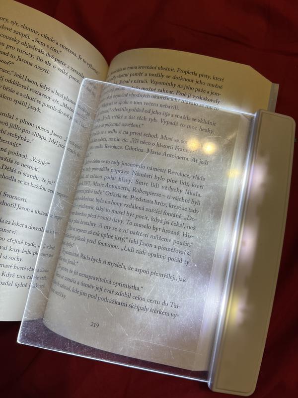 Підсвітка для читання вночі — ціна 90 грн у каталозі Підсвічування Купити товари для дому та