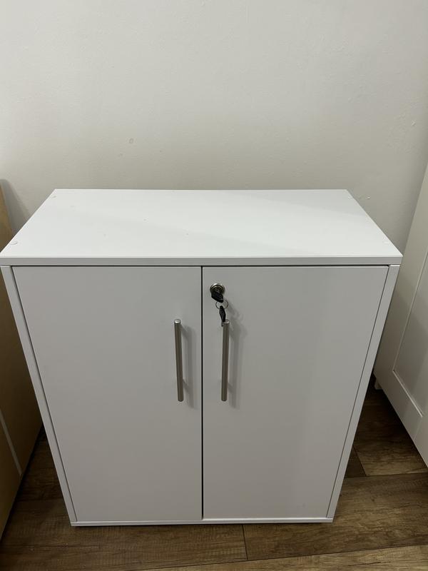 Біла тумбочка — ціна 1300 грн у каталозі Тумби Купити товари для дому та побуту за доступною