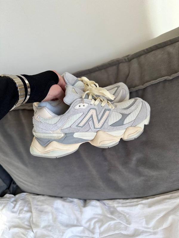 Кроссовки new balance 9060 grey / white (женские и мужские размеры ...