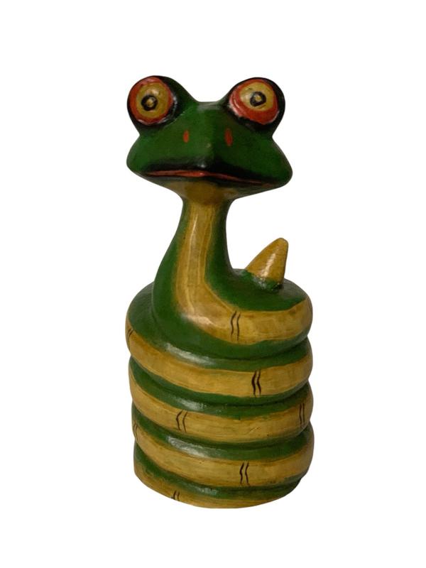 Статуетка змійка деревяна зелена висота 15см — ціна 450 грн у каталозі Статуетки Купити товари