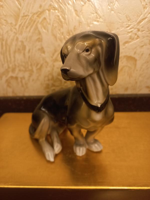 Порцелянова статуетка такса — цена 1355 грн в каталоге Статуэтки Купить товары для дома и быта