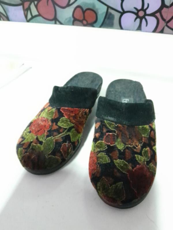 Капці — ціна 35 грн у каталозі Капці Купити жіночі речі за доступною ціною на Шафі Україна