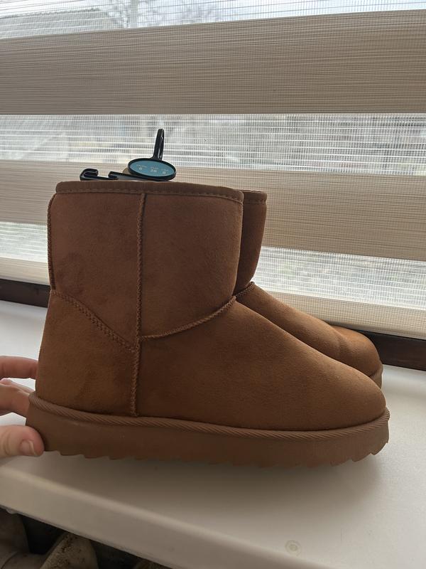 Уги — ціна 630 грн у каталозі Уггі Купити жіночі речі за доступною ціною на Шафі Україна