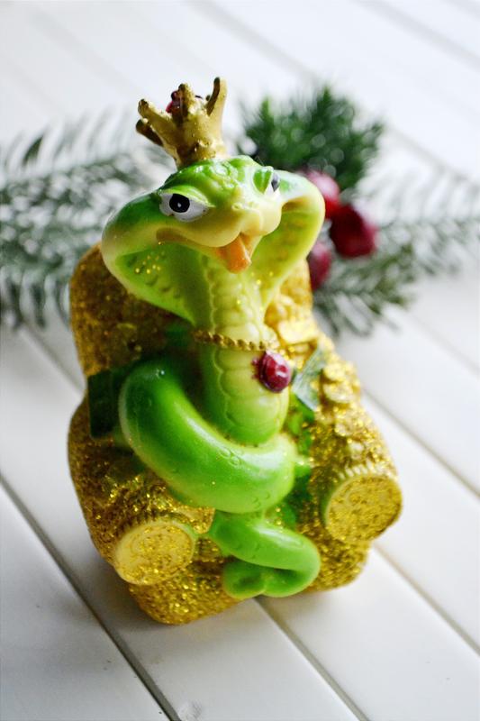 Змія кобра змійка зелена статуетка керамічна фігурка символ 2025 року