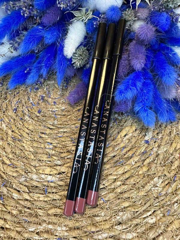 Anastasia eyeliner store