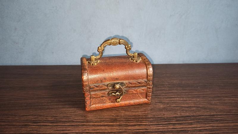 Шкатулка сундучок под винтаж — цена 230 грн в каталоге Шкатулки Купить товары для дома и быта по