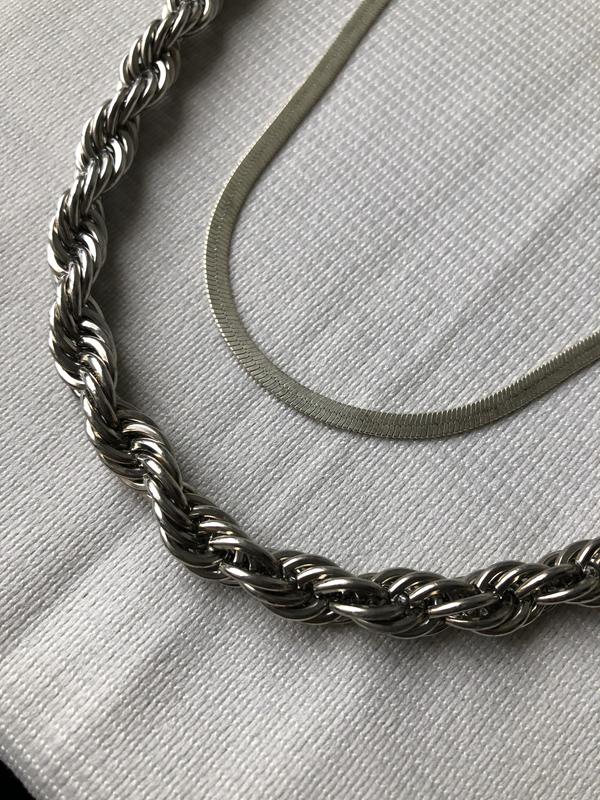 Ланцюжки — ціна 50 грн у каталозі Ланцюжки Купити аксесуари за доступною ціною на Шафі Україна