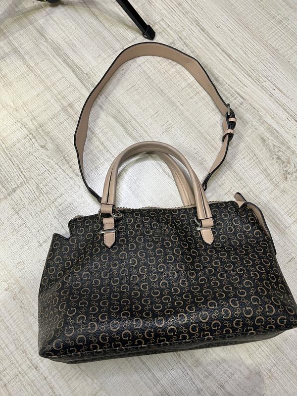 Сумка Guess — ціна 800 грн у каталозі Сумки Купити аксесуари за доступною ціною на Шафі