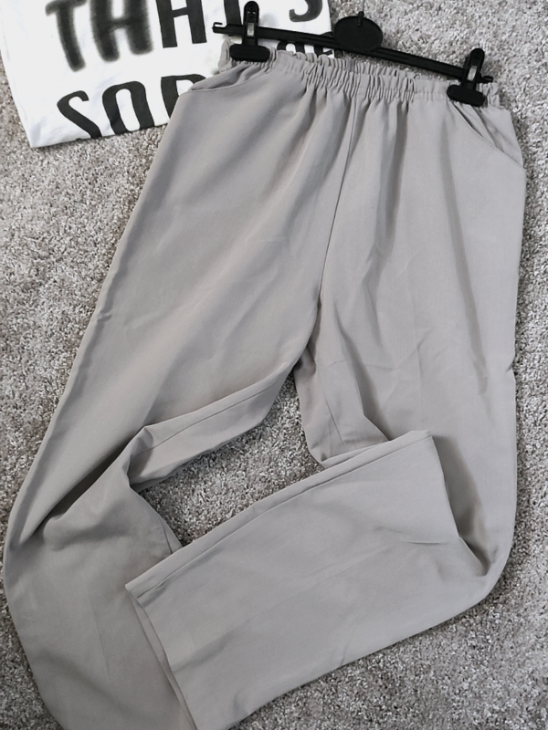 Штани пояс гумка — ціна 399 грн у каталозі Брюки Купити жіночі речі за доступною ціною на Шафі