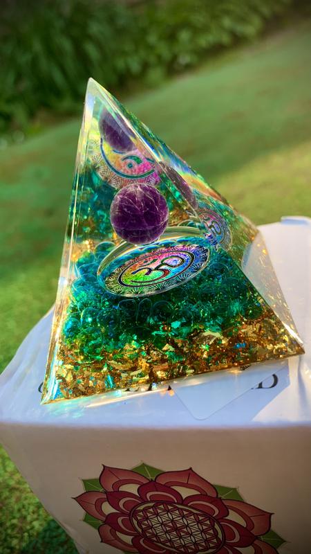 Пирамида для повышения энергии — ціна 270 грн у каталозі Статуетки Купити товари для дому та