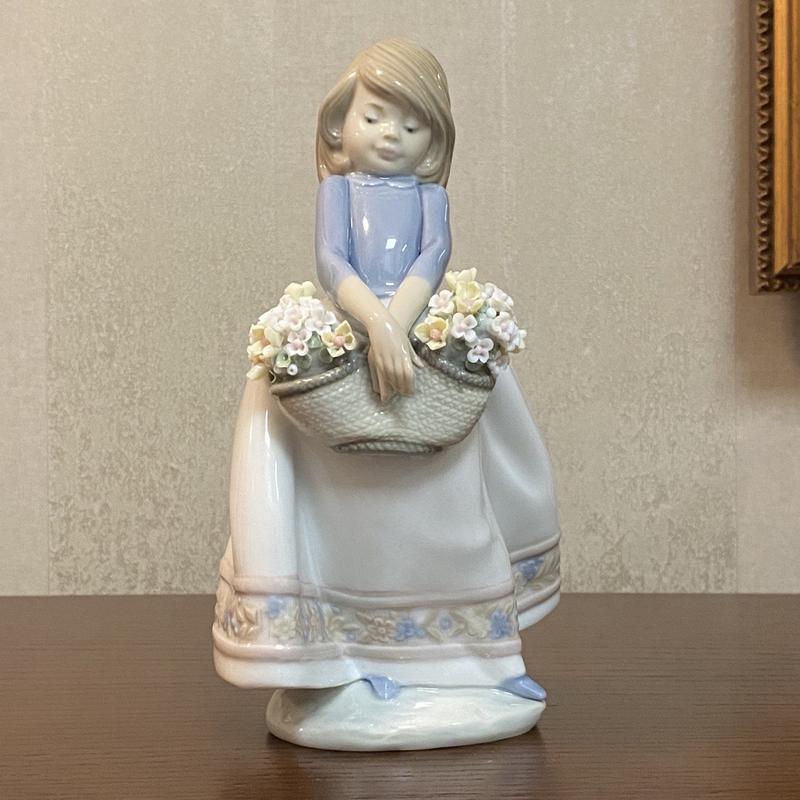 Фарфоровая статуэтка Lladro «майские цветы — цена 5500 грн в каталоге Статуэтки Купить товары