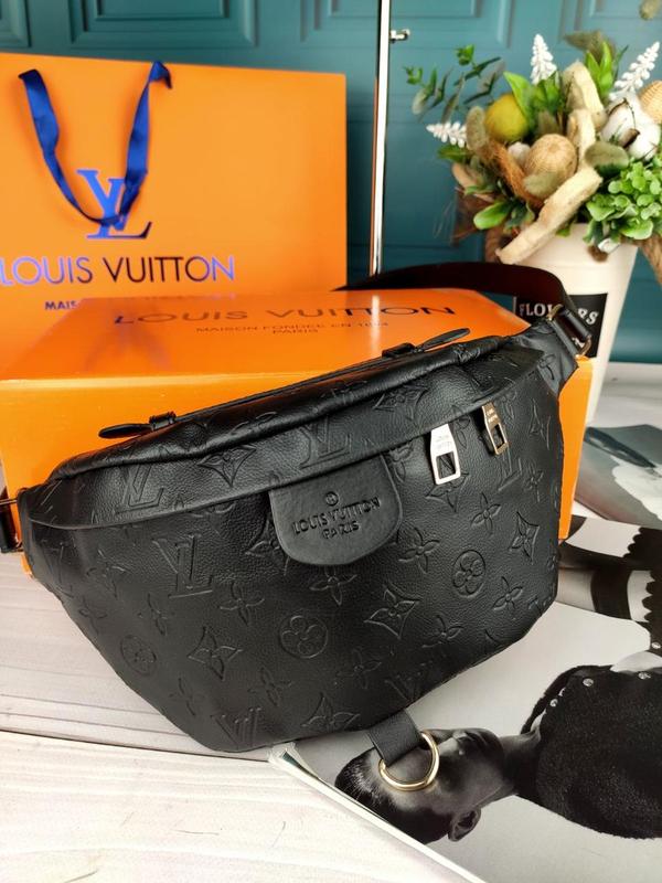 Сумка на пояс бананка louis vuitton (луи витон) лв — цена 686 грн в ...