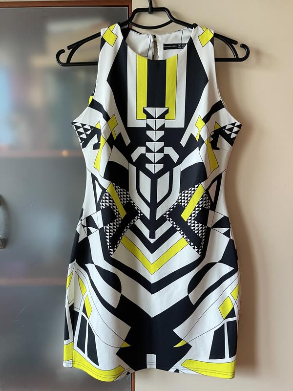 Шикарное платье 🌼 — ціна 136 грн у каталозі Короткі сукні Купити жіночі речі за доступною ціною