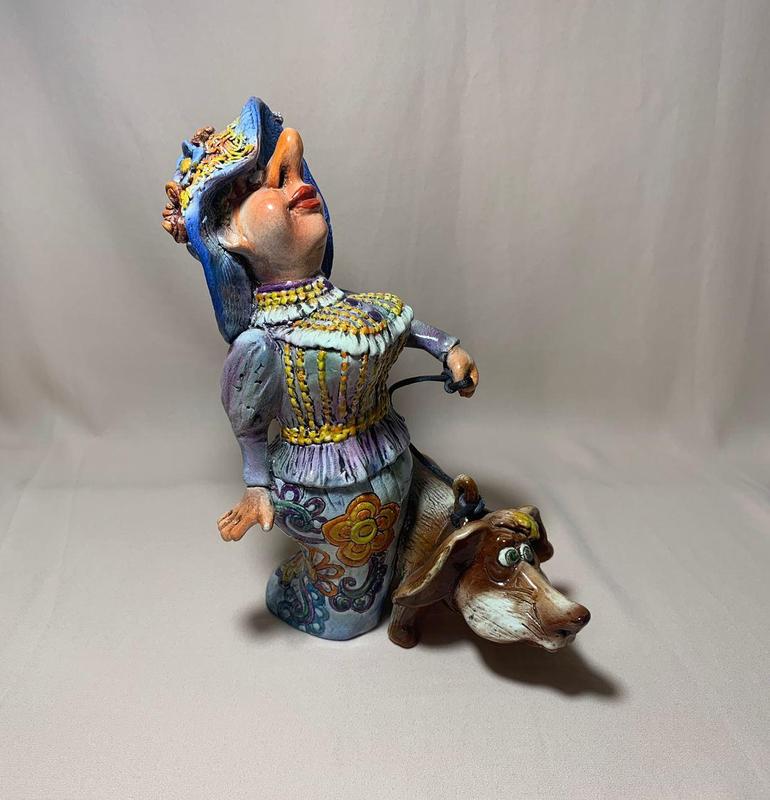 Скульптура статуетка кераміка дама з собачкою — ціна 2200 грн у каталозі Статуетки Купити