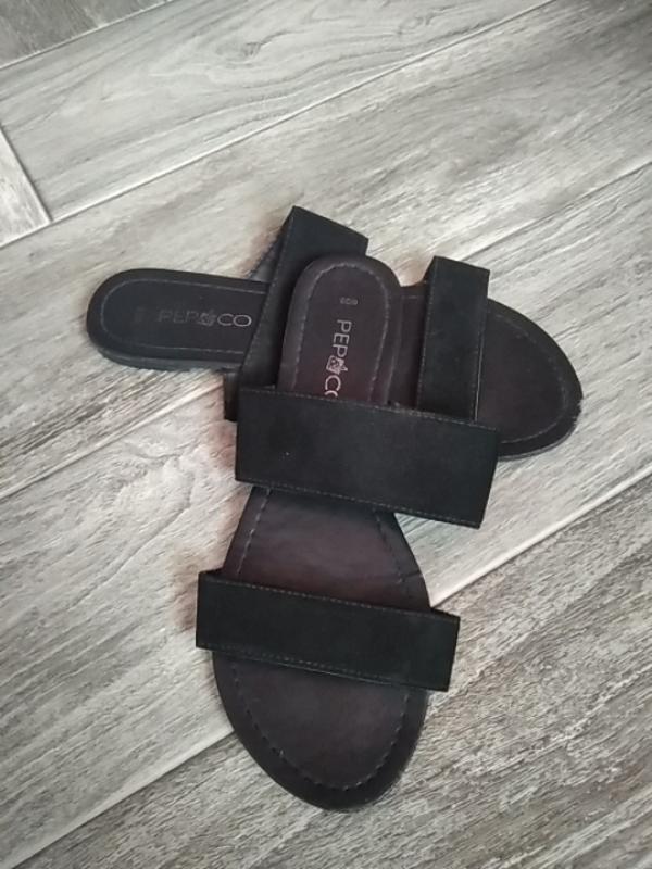 Шльопанці — ціна 80 грн у каталозі Шльопанці Купити жіночі речі за доступною ціною на Шафі