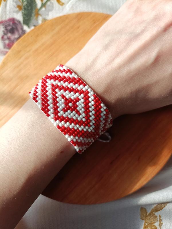 Браслет из бисера вышиванка браслет на завязках — цена 250 грн в ...