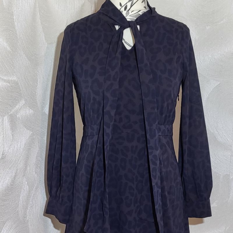 Стильна сукня — ціна 80 грн у каталозі Короткі сукні Купити жіночі речі за доступною ціною на