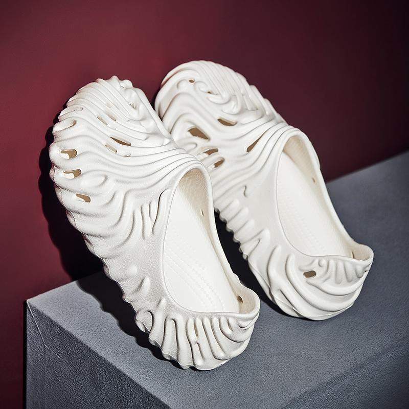 Футуристичні оригінальні капці аквашузи крокси типу yeezy та crocs ...