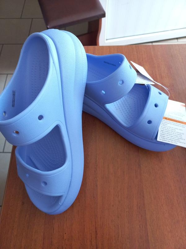 Crocs жіночі — ціна 1999 грн у каталозі Шльопанці Купити жіночі речі за доступною ціною на Шафі