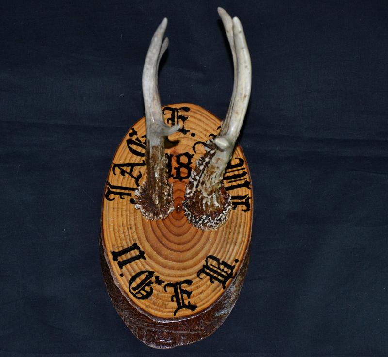 Настенная плакетка егеря — цена 1500 грн в каталоге Настенный декор Купить товары для дома и