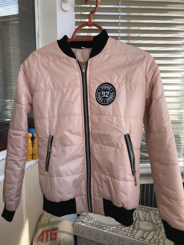 Курточка — ціна 80 грн у каталозі Куртки Купити жіночі речі за доступною ціною на Шафі Україна