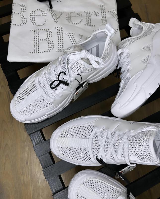 Кросівки Zara — ціна 1750 грн у каталозі Кросівки Купити жіночі речі за доступною ціною на Шафі