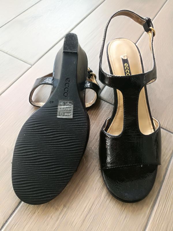 Босоніжки ecco — цена 650 грн в каталоге Босоножки Купить женские вещи по доступной цене на Шафе ...