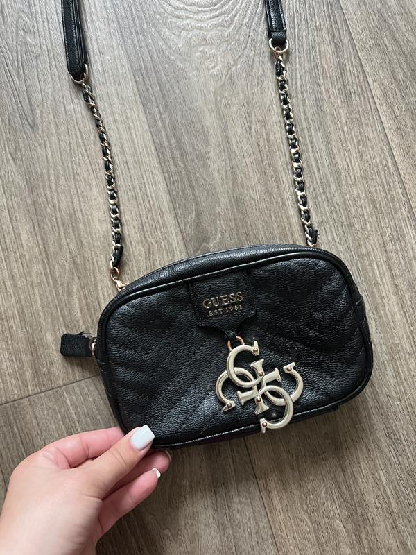 Черная сумка Guess — ціна 400 грн у каталозі Сумки Купити аксесуари за доступною ціною на Шафі