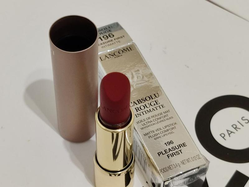 Помада — цена 500 грн в каталоге Помада для губ Купить товары для красоты и здоровья по