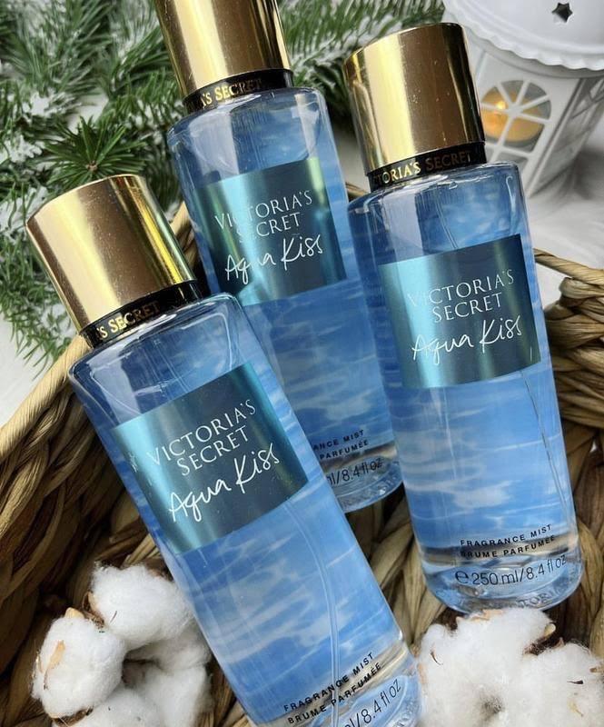 victoria s secret aqua kiss 250 Victoria s Secret 329
