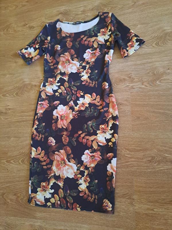 Плаття з квітками — ціна 190 грн у каталозі Вечірні сукні Купити жіночі речі за доступною ціною