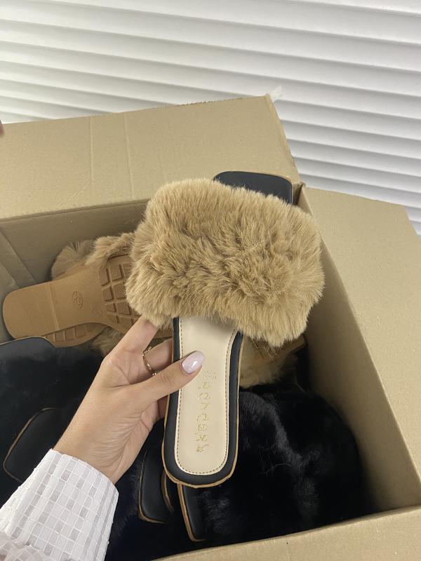 Пухнасті тапочки — ціна 750 грн у каталозі Шльопанці Купити жіночі речі за доступною ціною на