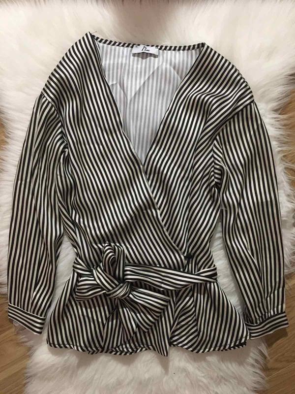 Нарядна блузка — ціна 131 грн у каталозі Блузи Купити жіночі речі за доступною ціною на Шафі